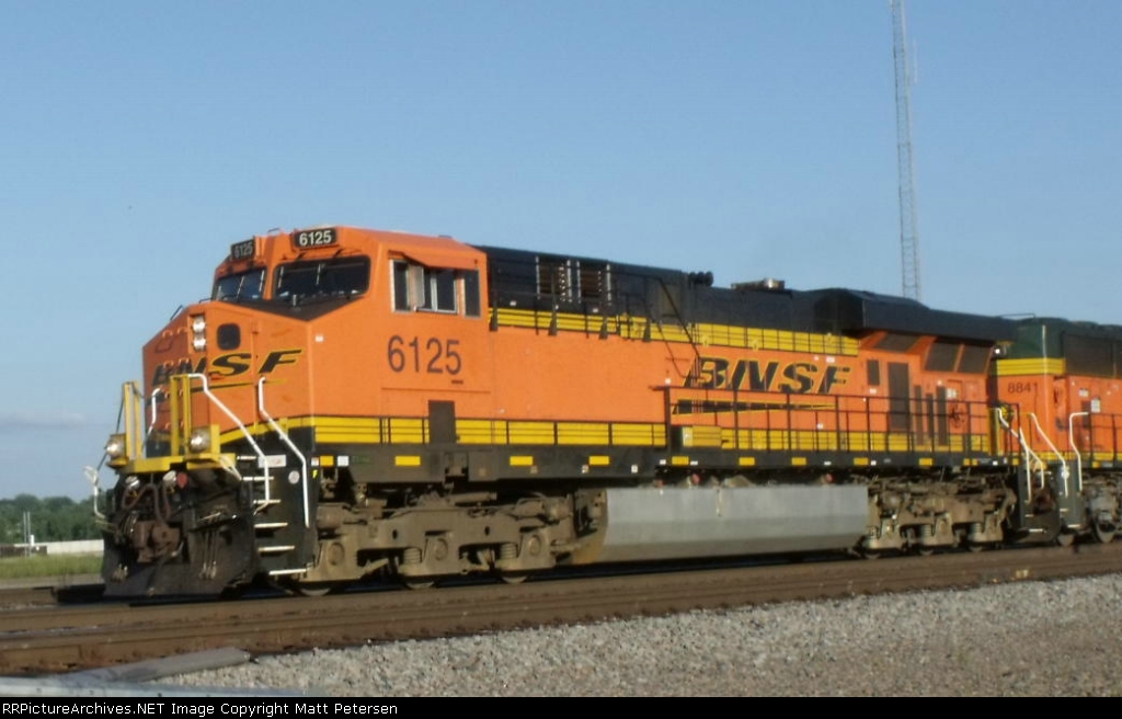 BNSF 6125